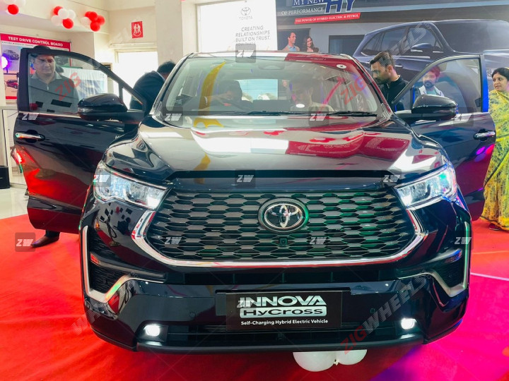 Toyota Innova Hycross Now Reaches Dealerships For Display, Prices ...