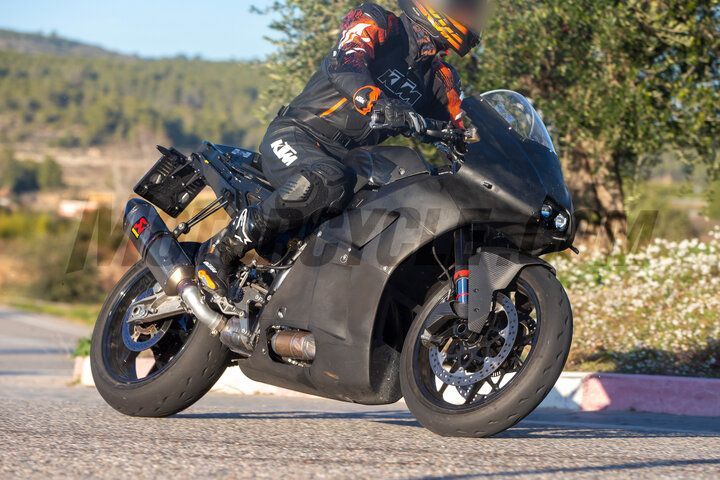 KTM RC 990 Spotted Testing In Europe - ZigWheels