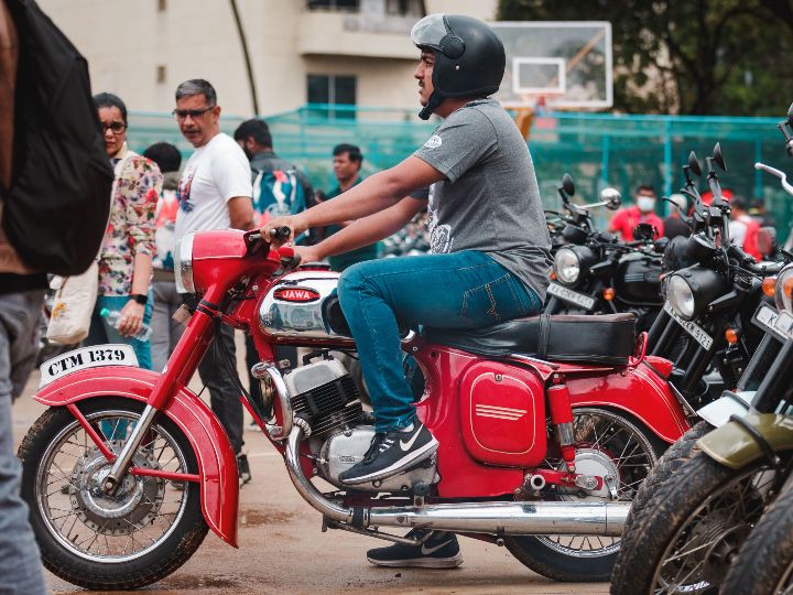 The 20th International Jawa-Yezdi Day Saw Over 5,000 Attendees - ZigWheels