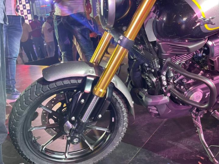 EXCLUSIVE: All New TVS Ronin Detailed Image Gallery - ZigWheels