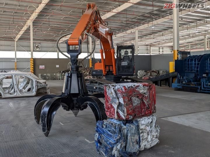 Maruti Toyotsu MSTI Vehicle Scrapping Facility Experience - ZigWheels