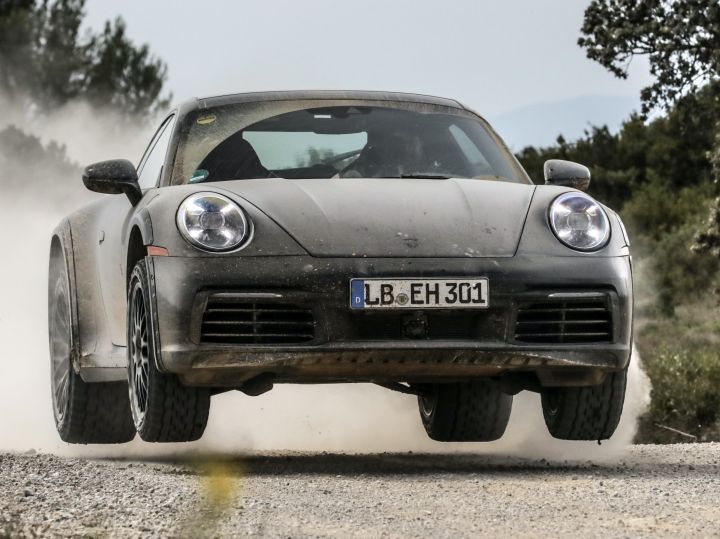 Porsche Showcases 911 Dakar Off-roading Sportscar - ZigWheels