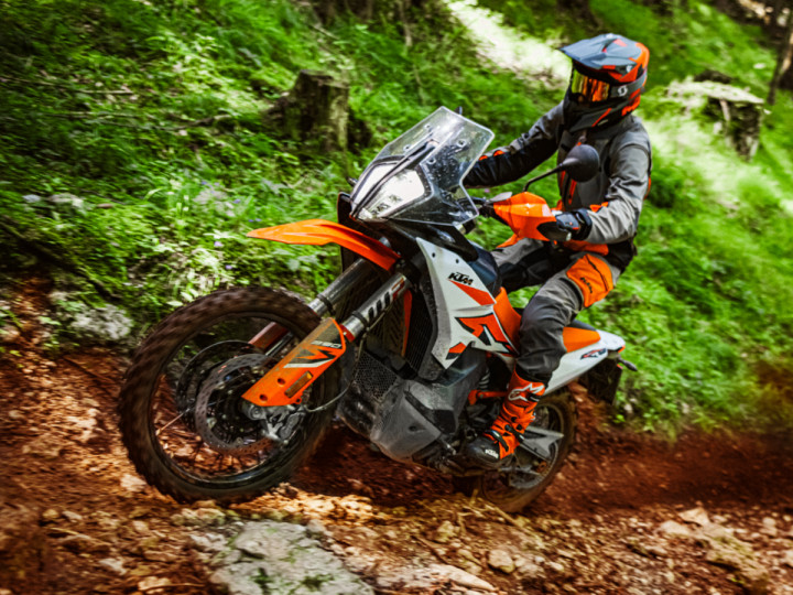 EXCLUSIVE: KTM 890 Adventure R Spotted In Pune; India Launch Likely ...