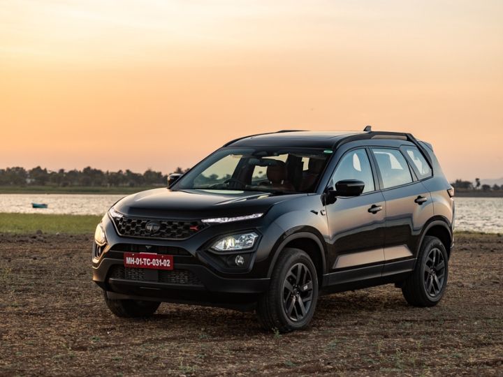 Safari Red Dark Edition Review - ZigWheels