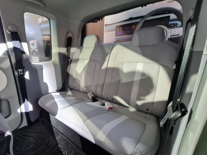 MG Comet EV Interior And Features Detailed In Images - ZigWheels