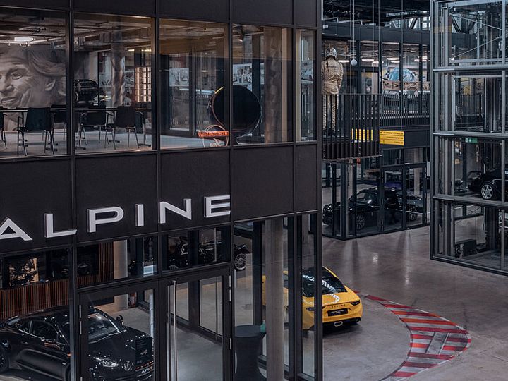 The Ameron Motorworld Hotel In Munich Is The Dream Hotel Of Every ...