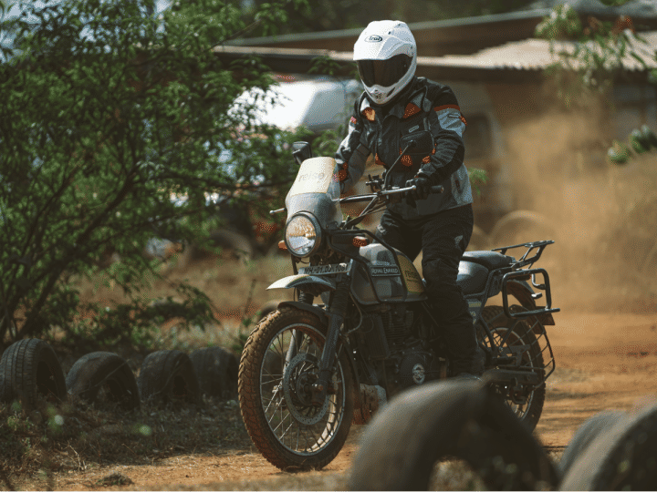 Reise Moto trailR Tyres - First Ride Experience - ZigWheels