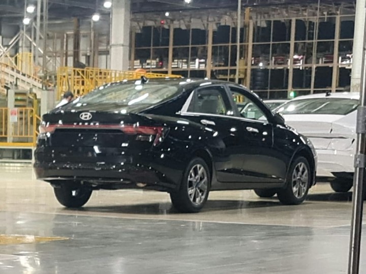 2023 Hyundai Verna Spied Fully Undisguised In India For First Time ...