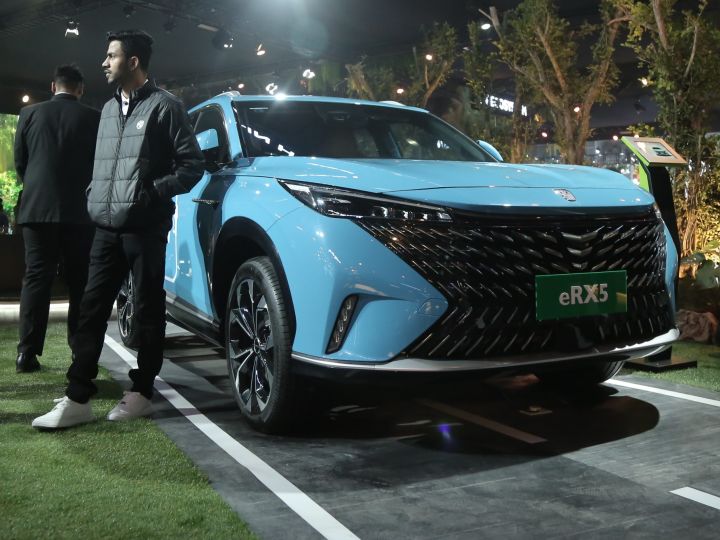 MG Showcases 6 International Models At The Auto Expo 2023: eRX5, eHS, MG4, MG5, MIFA 9 And ...