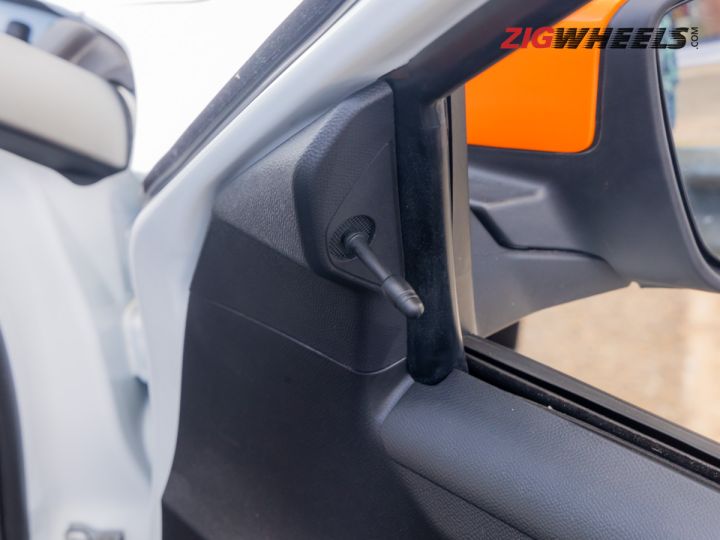 Citroen eC3 First Impressions Review - ZigWheels