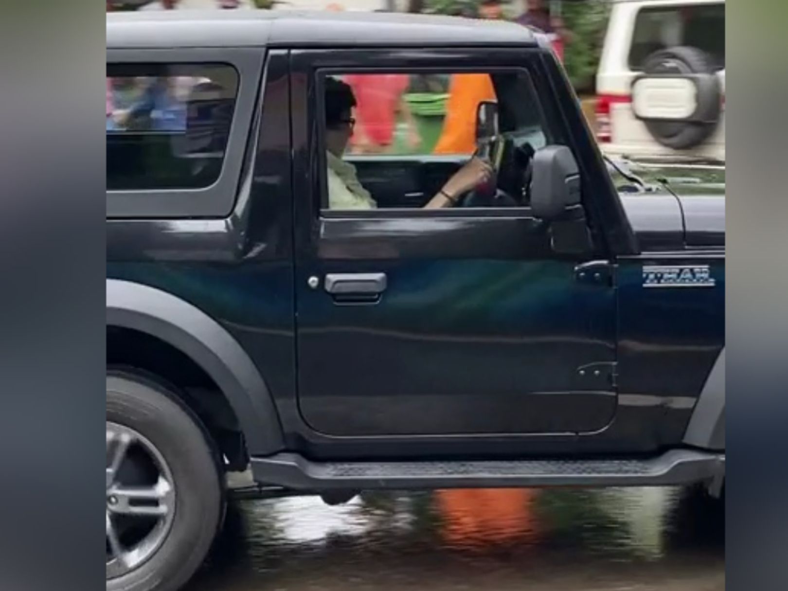 Bollywood Actor Amitabh Bachchan Was Seen Driving A Mahindra Thar ...