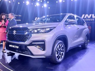 Maruti Invicto Vs Toyota Innova Hycross- Differences Explained - Design ...