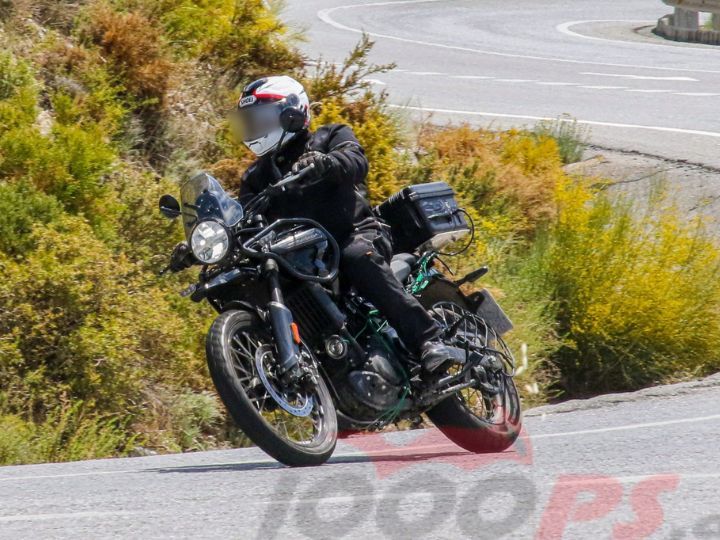 Royal Enfield Himalayan 450 Spied Abroad In Final Production Avatar ...