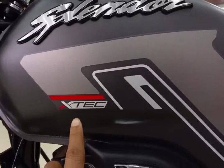 2023 Hero Super Splendor Xtec 125cc Bike Reaches Dealerships - ZigWheels