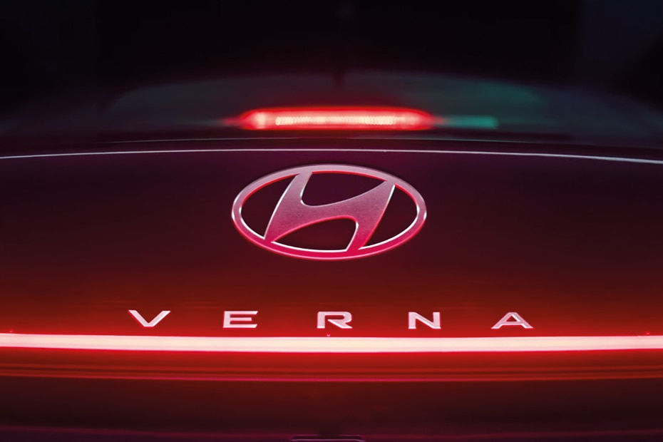 From Anticipation To Tragedy: 2023 Hyundai Verna Test Mule Crashes ...