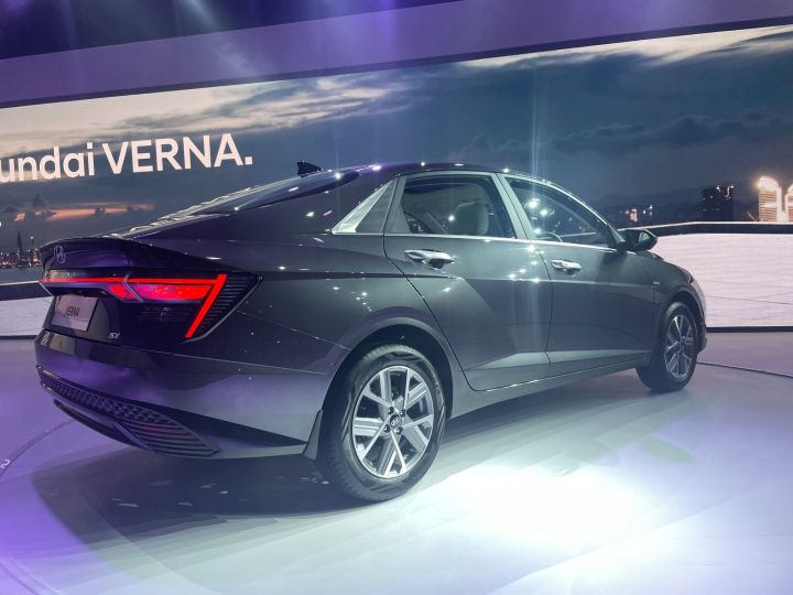 Here’s What Each Of The Four Variants Of 2023 Hyundai Verna Pack: E, S ...