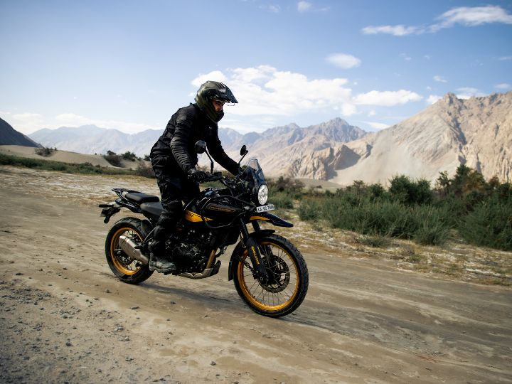 Royal Enfield Himalayan 452 Specs Revealed! - ZigWheels