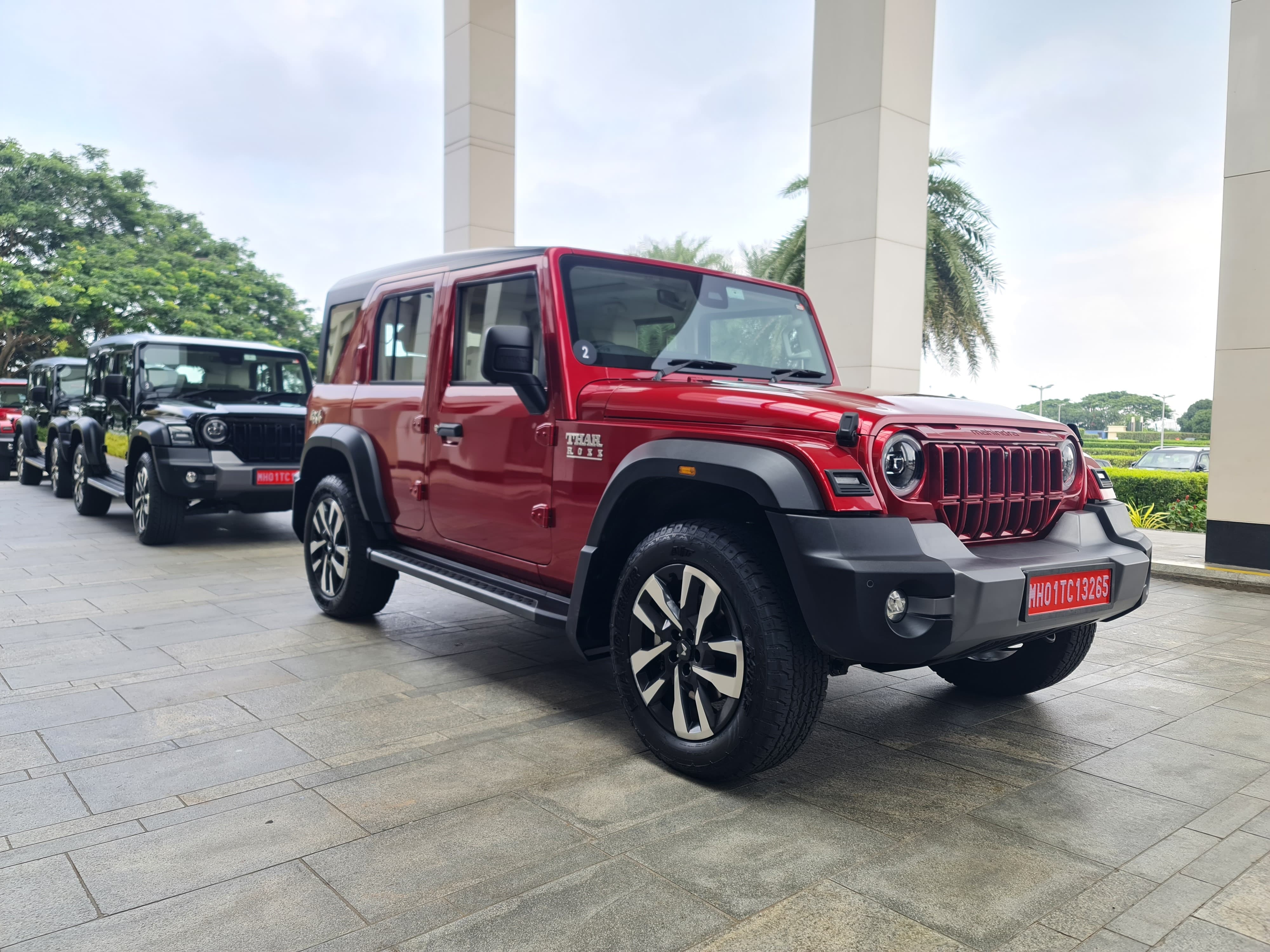 Mahindra Thar Roxx 5 Door Exterior Design Detailed In 17 Images - ZigWheels