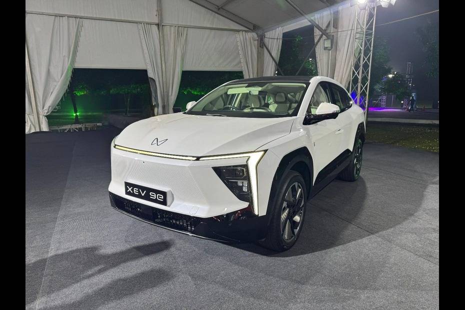 Mahindra Xev 9e Revealed Prices Start From Rs 21 9 Lakh Exterior