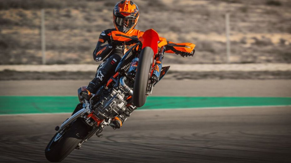 2026 KTM 690 Enduro R & 690 SMC R Unveiled: Most Powerful Single ...