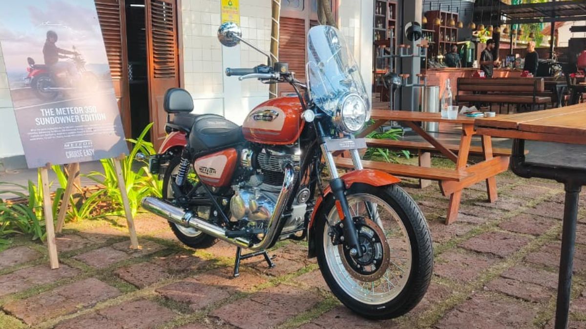 Royal Enfield Meteor 350 New Paint Scheme Launched: Sundowner Orange ...