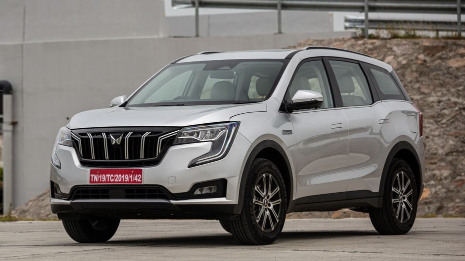 Top 7-seater SUVs in India under Rs 30 lakh: Mahindra XUV700, Tata Safari, MG Hector Plus ...
