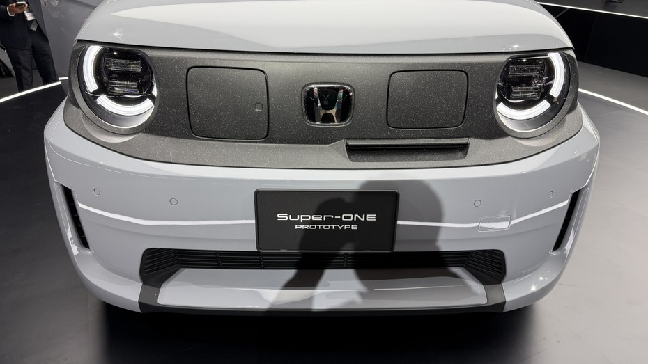 Japan Mobility Show 2025: Honda Super One Prototype EV Revealed; A Cool Funky-Looking Electric ...