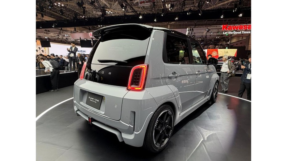 Japan Mobility Show 2025: Honda Super One Prototype EV Revealed; A Cool Funky-Looking Electric ...