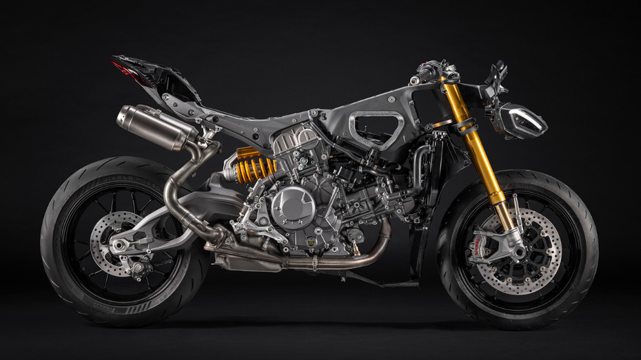2025 Ducati Panigale V2 Launched in India: Less Powerful But Lighter ...