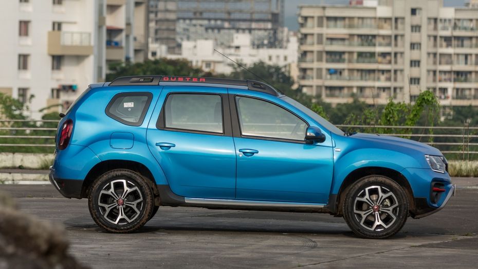 Old Renault Duster Vs 2026 Renault Duster Fully Compared: Exterior ...