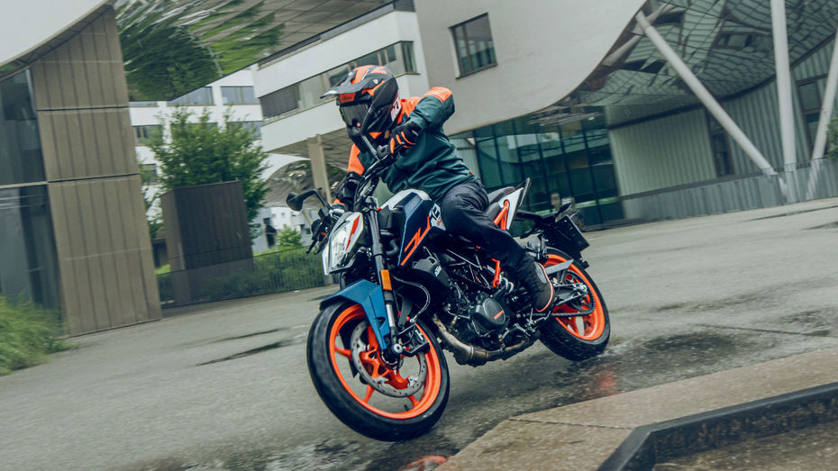 Upcoming Two-Wheeler Launches In September 2025: New Bikes from Ducati ...