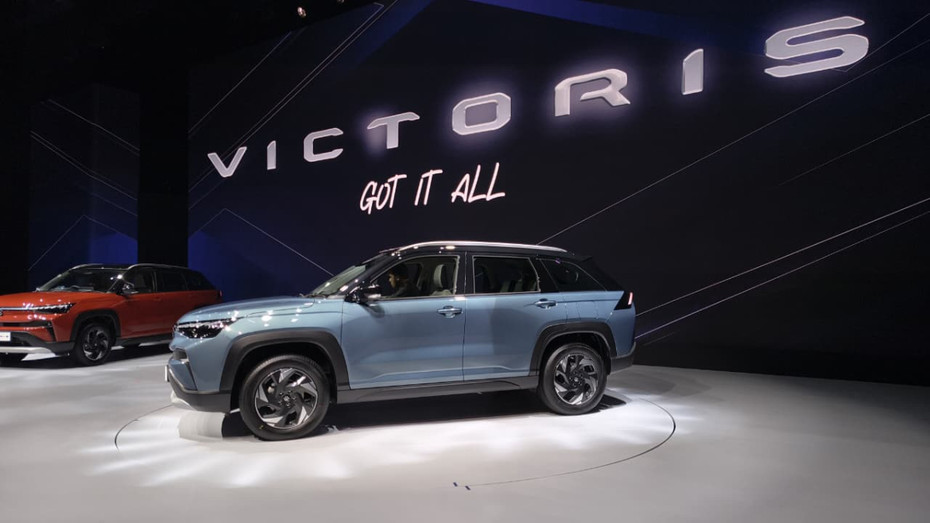 Maruti Suzuki Victoris Vs Grand Vitara: Price, Features, Dimensions ...