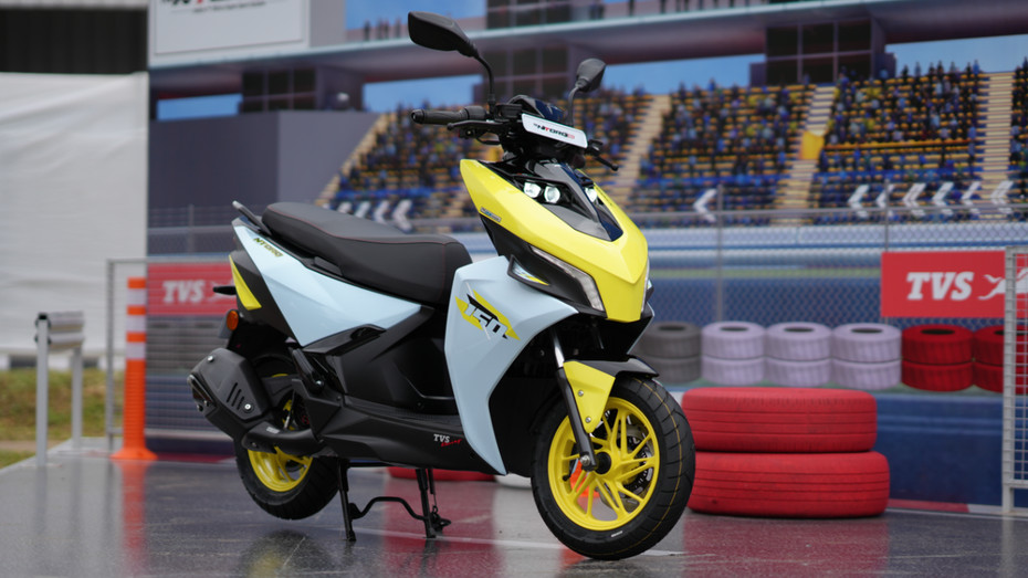 TVS Ntorq 150 vs Hero Xoom 160 vs Yamaha Aerox 155: Specifications ...