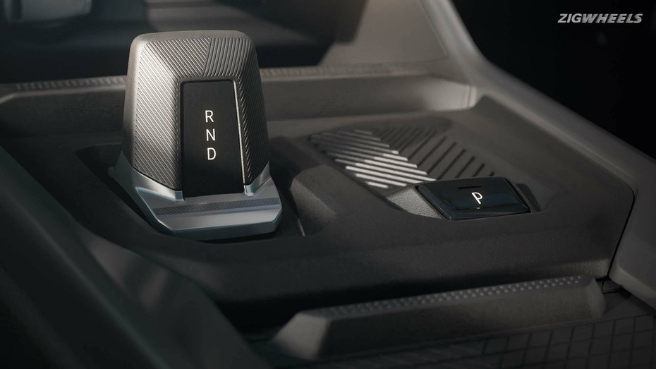 2026 Renault Duster Powertrain Options Explained: 1-litre Turbo-petrol ...