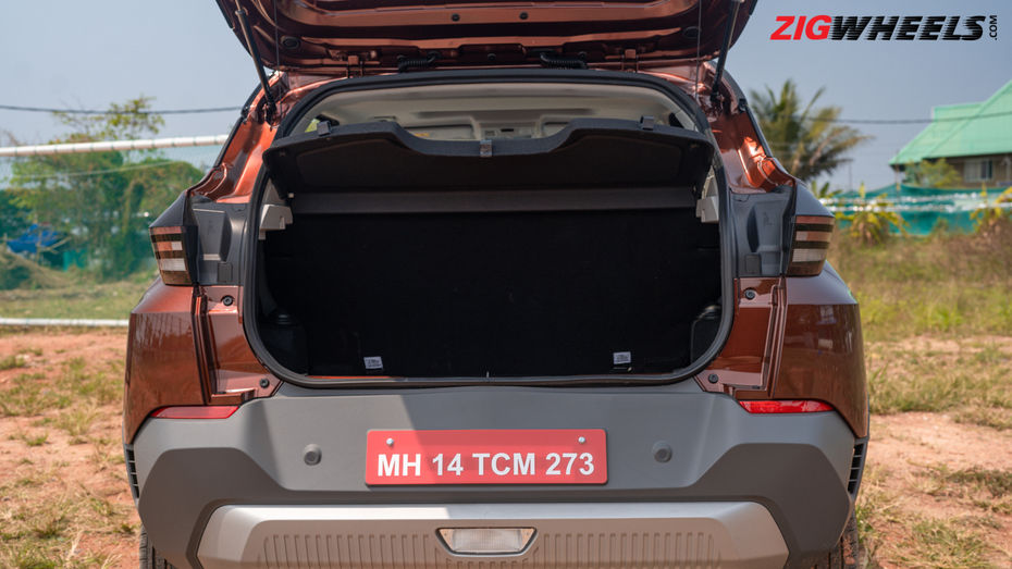 Top 5 Missing Features In 2026 Tata Punch EV Facelift: Rear AC Vents ...