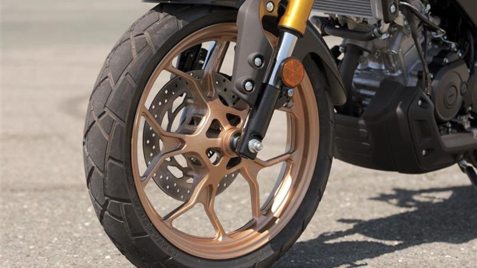 Yamaha XSR 155 Launched In Japan, Gets A New Black Colour - ZigWheels