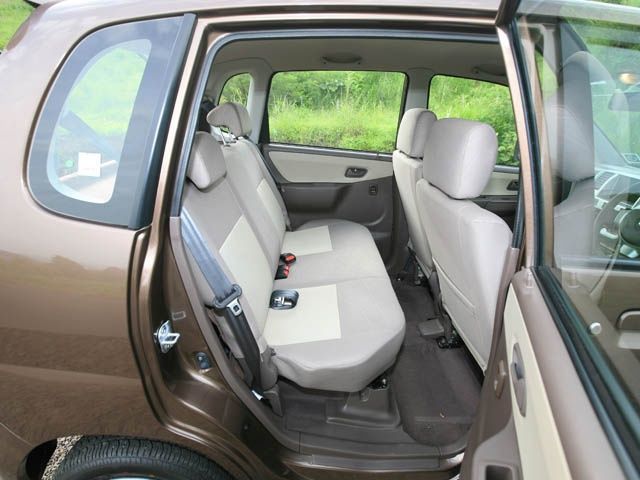 Maruti Estilo Images, Estilo Interior & Exterior Photos, 360 View ...