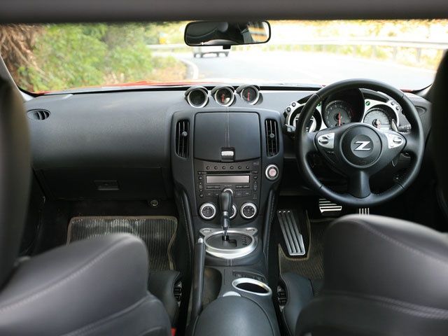 Nissan 370Z Images, 370Z Interior & Exterior Photos, 360 View, Videos ...