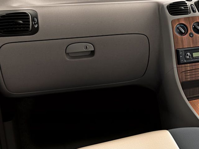 Tata Indica eV2 Images, Indica V2 Interior & Exterior Photos, 360 View ...