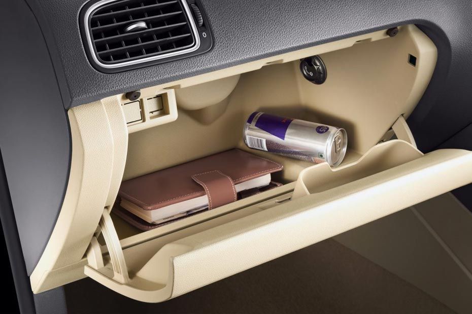 Volkswagen Vento 2015-2019 Images, Vento 2015-2019 Interior & Exterior ...