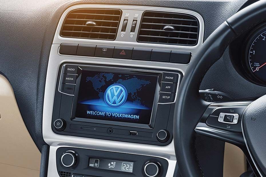 Volkswagen Polo 2015-2019 Images, Polo 2015-2019 Interior & Exterior ...