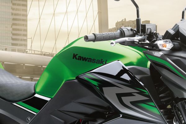Kawasaki Z250 Price - Mileage, Images, Colours | ZigWheels