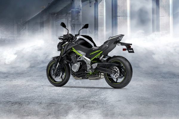 Kawasaki Z900 (2018-2020) Price - Mileage, Images, Colours | ZigWheels
