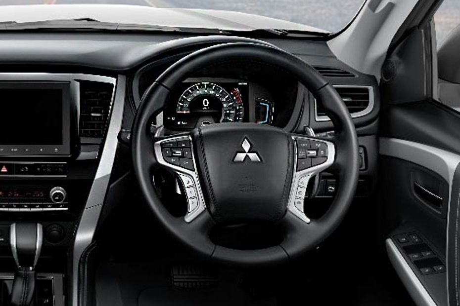 Mitsubishi Pajero Sport 2020 Images, Pajero Sport 2019 Interior ...