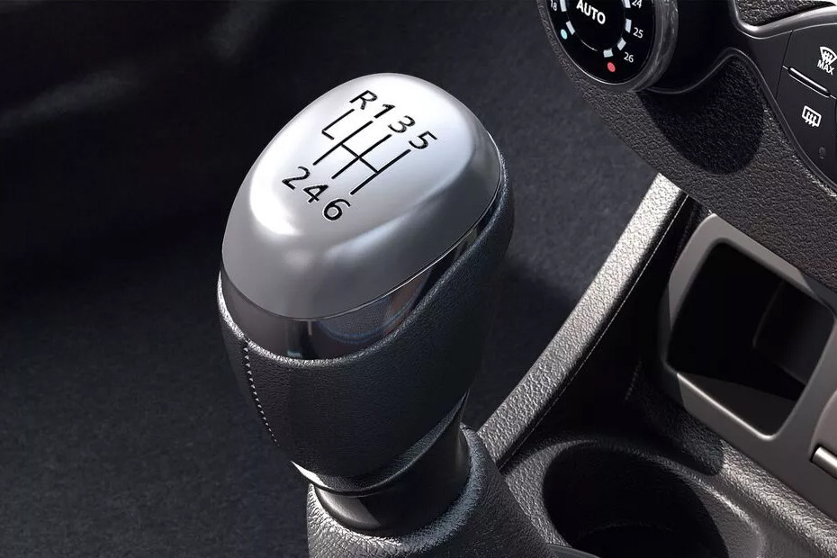 Renault Duster Images, Duster Interior & Exterior Photos, 360 View ...