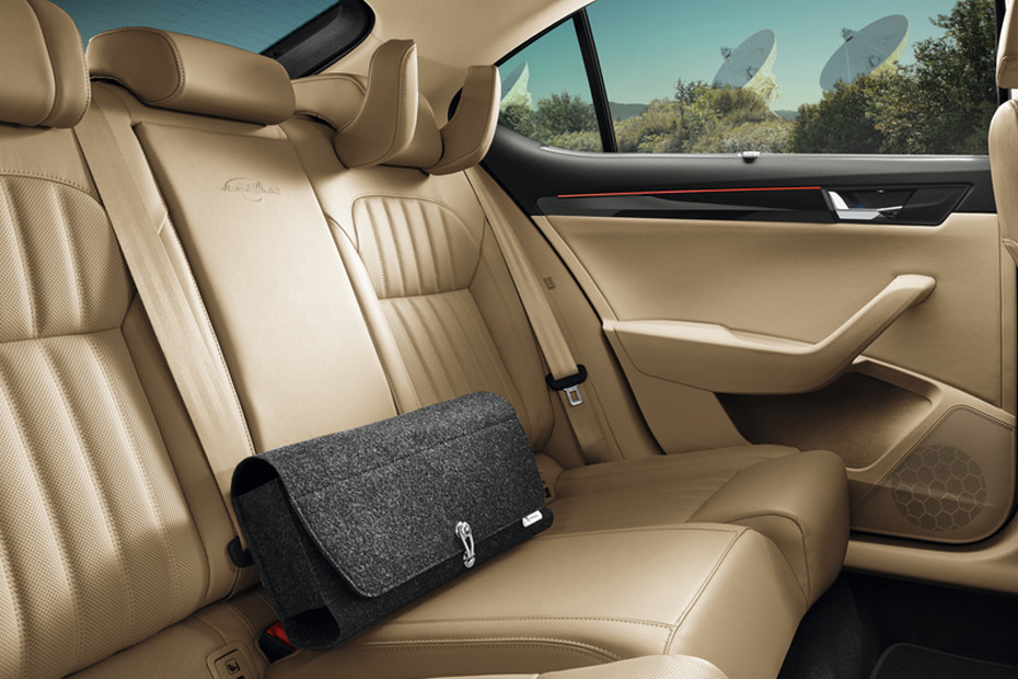 Skoda Superb Images, Superb Interior & Exterior Photos, 360 View ...