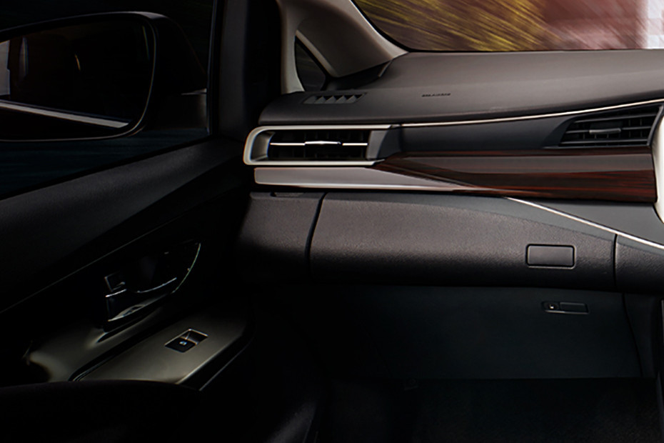 Toyota Innova Crysta 2020-2022 Images, Innova Crysta 2020-2022 Interior ...