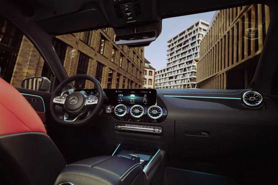 Mercedes-Benz AMG GLA 35 Images, AMG GLA 35 Interior & Exterior Photos ...