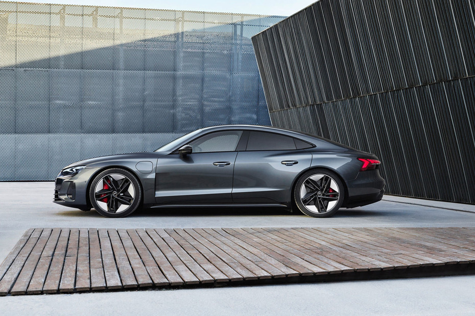 Audi e-tron GT Images, e-tron GT Interior & Exterior Photos, 360 View ...