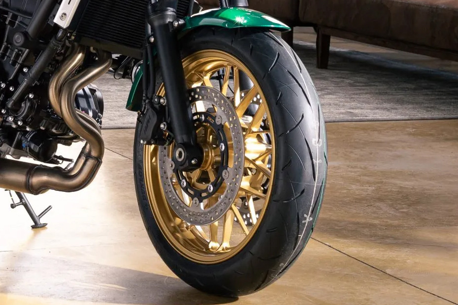 Kawasaki Z650RS Images, Z650RS Photos & Videos, 360 view